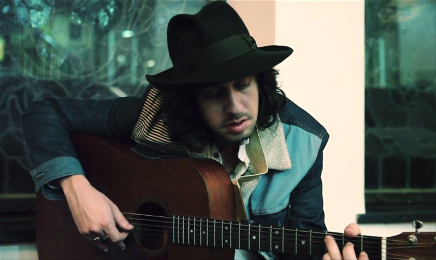 ADAM GREEN BEI TV NOIR – Revolver Promotion